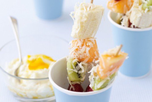 Frigarui de fructe cu cocos